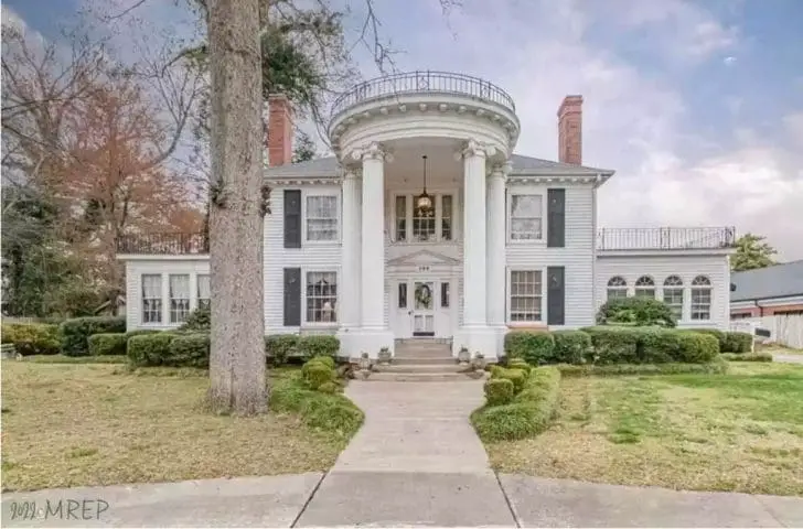 15 Greek Style Homes Interior And Exterior