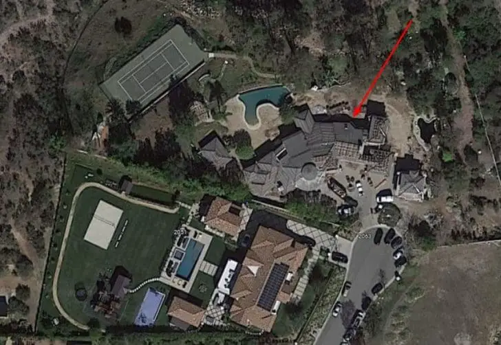 Inside Kevin Hart’s $7 Million House and The House Next Door