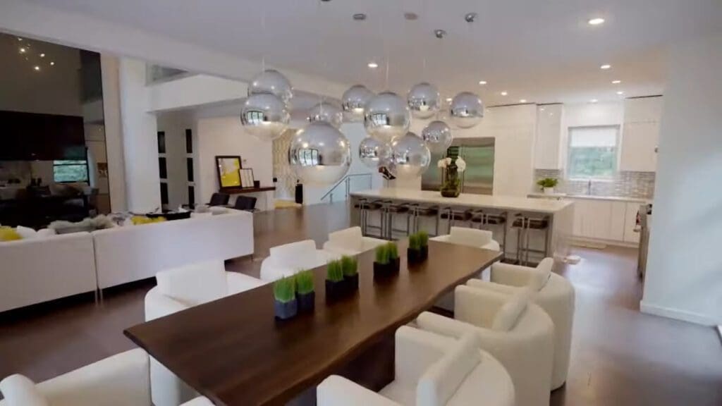A Tour Of Kenya Moore's Chic House In Atlanta