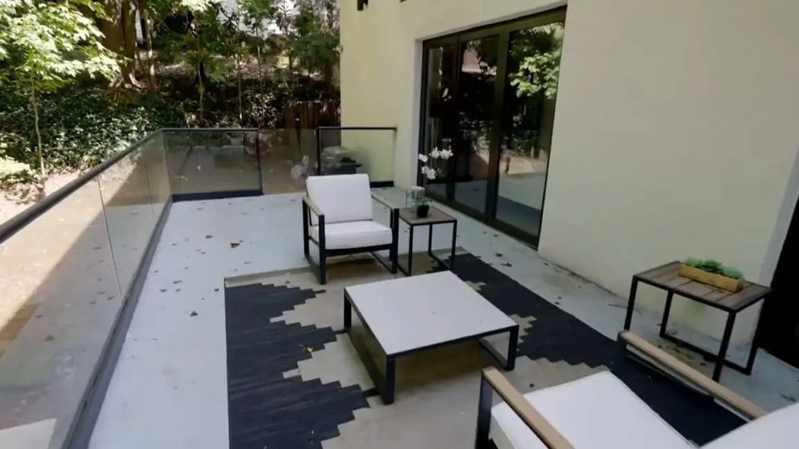 A Tour Of Kenya Moore's Chic House In Atlanta
