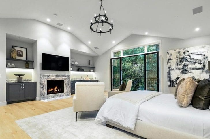 Cameron Diaz’s $20.8 Million House In Beverly Hills