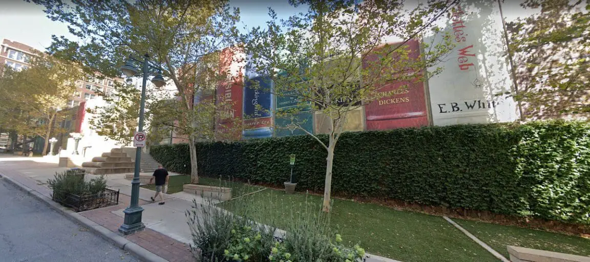 Kansas City Public Library Parking Garage In Kansas City USA