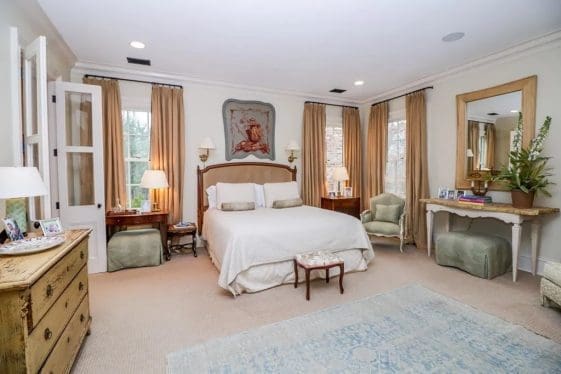 Eli Manning’s Luxurious House in Oxford, Mississippi