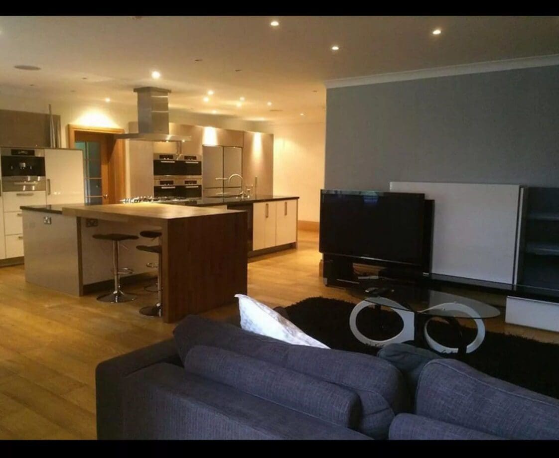 Luke Shaw's Luxurious House: A Peek into the House