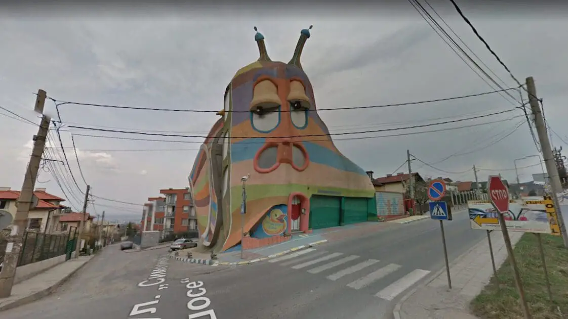 La Tete Au Carre In Nice, France