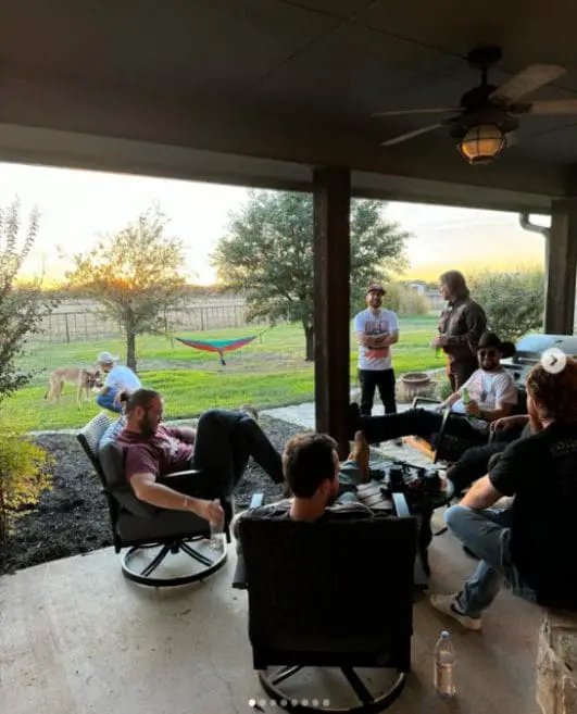 Zach Bryan's House: A Rustic Retreat in Massachusetts