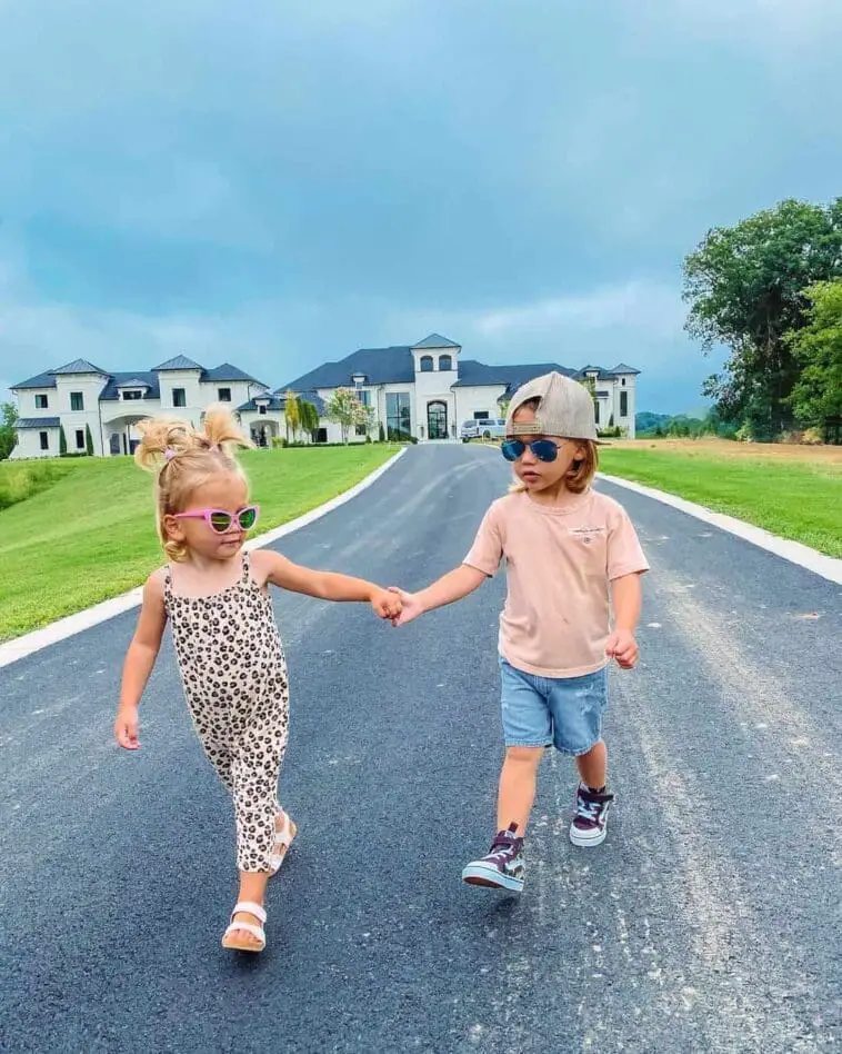Jason Aldean's Tennessee House: A Peek into the Star's Retreat