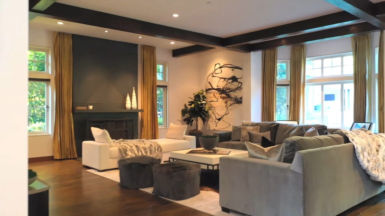 Ethan Klein(H3H3)'s $9 Million House: A Glimpse into His Living