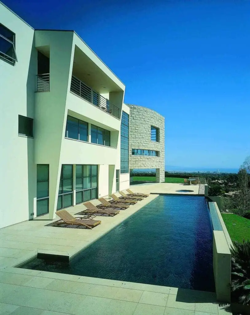 See Where Tom Hanks Live - A House in Pacific Palisades