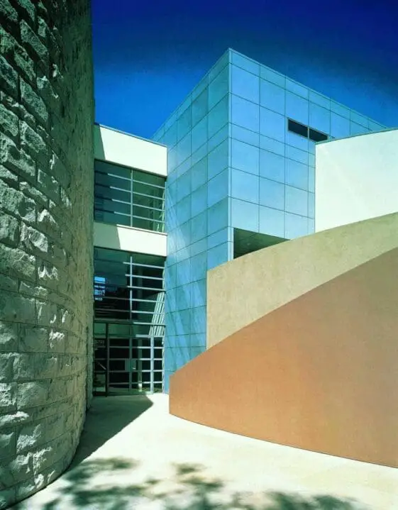 See Where Tom Hanks Live - A House in Pacific Palisades