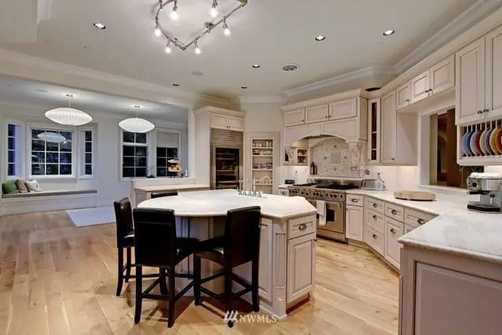 Steve Ballmer’s House: Where Does the CEO of Microsoft Live?