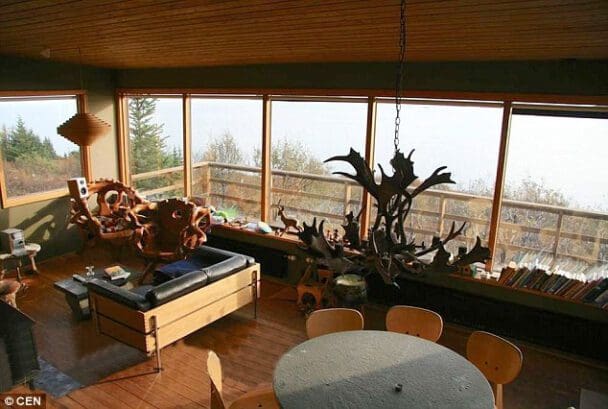 Where is Björk’s House Really Located?