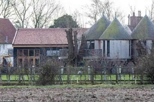 A Journey Through Ed Sheeran’s House – Sheeranville Serenity