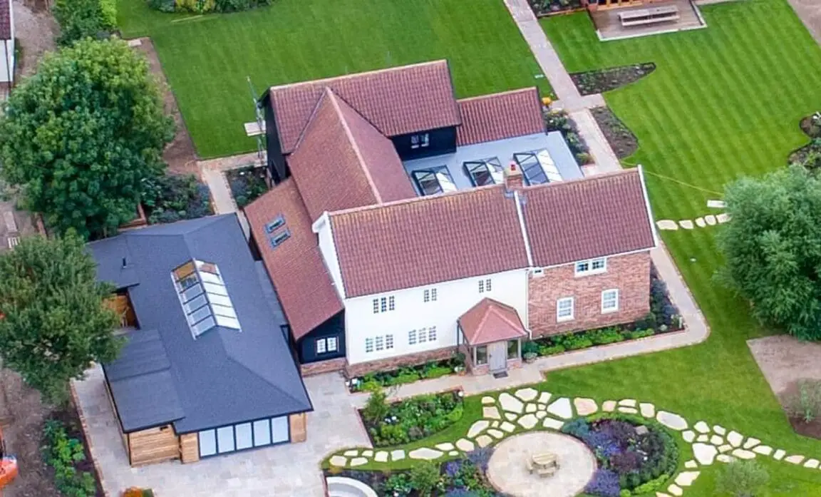 A Journey Through Ed Sheeran’s House – Sheeranville Serenity