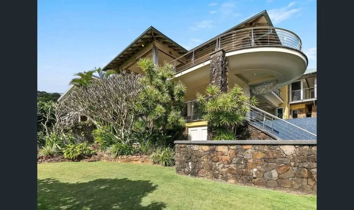 Zac Efron’s Coastal House: A $22 Million Paradise in Bayron Bay