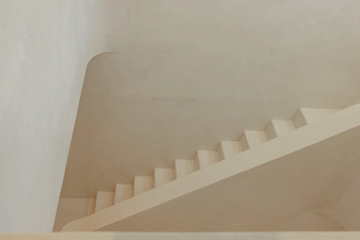 Shawn Mendes' House in Beverly Grove, Los Angeles: A Closer Look