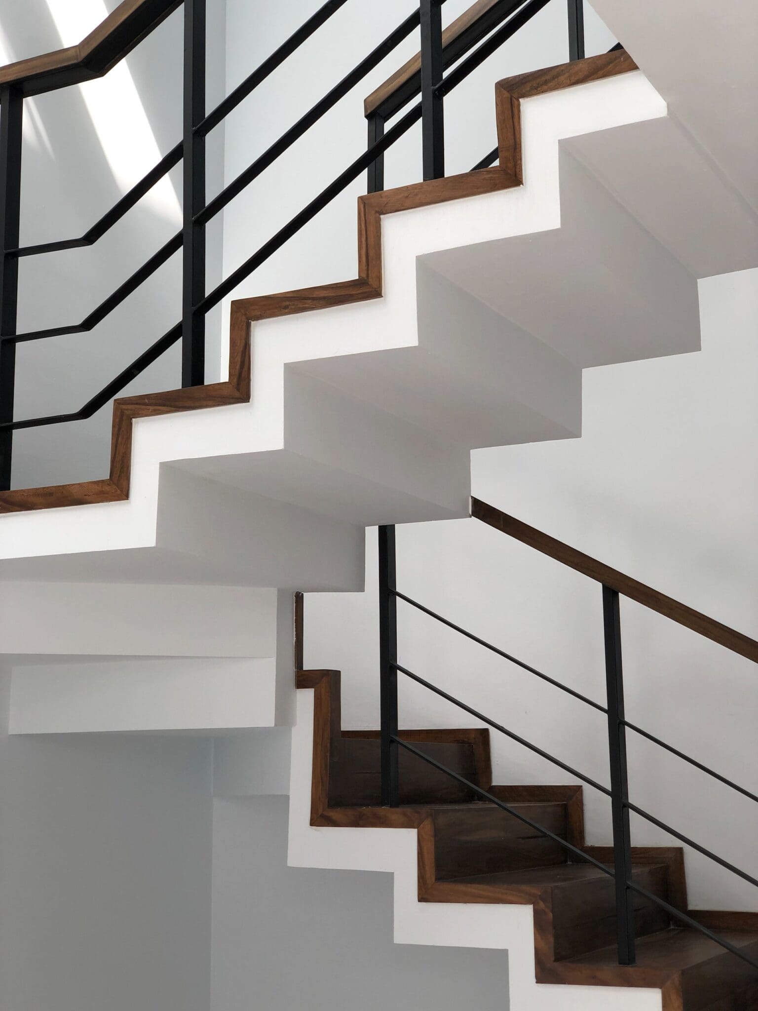 Here's Your Guide To The Types Of Handrails For Stairs
