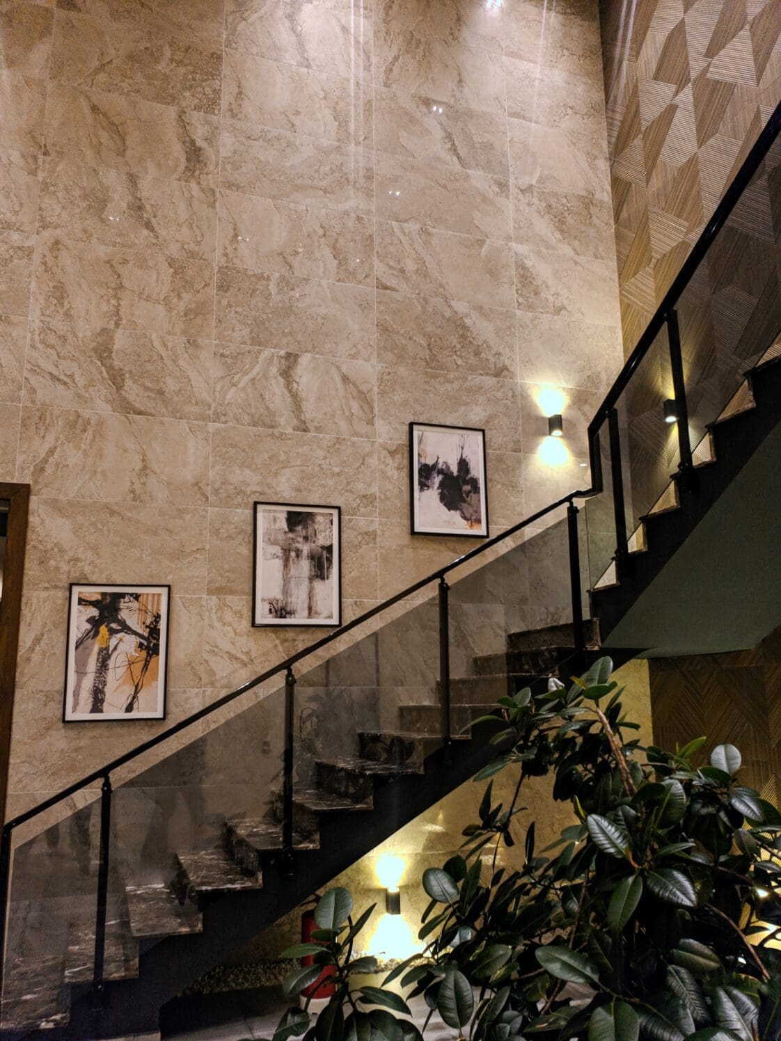 Here's Your Guide To The Types Of Handrails For Stairs