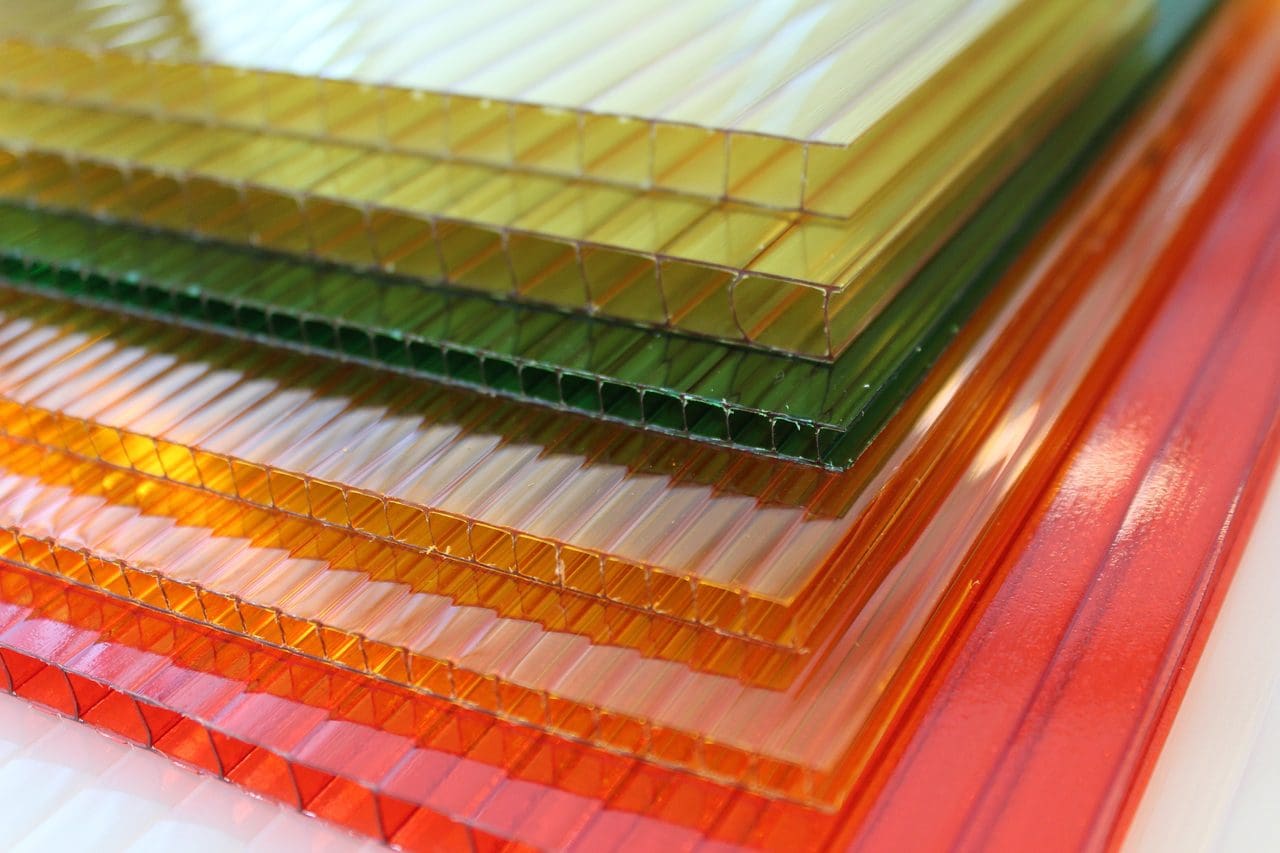 Is Polycarbonate Sheet Breakable?