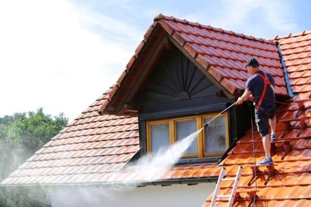 The Dos And Don’ts Of Roof Pressure Washing