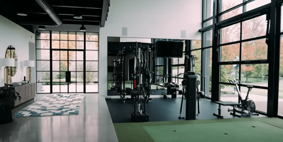 A Golfer's Paradise: Jason Day's Home in Westerville, Ohio