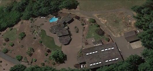 Phil Knight’s Hillsboro House: A Reflection of His Success