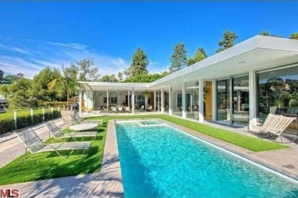 Jimmy Buffett’s House: A Slice of Paradise in Sag Harbor, New York