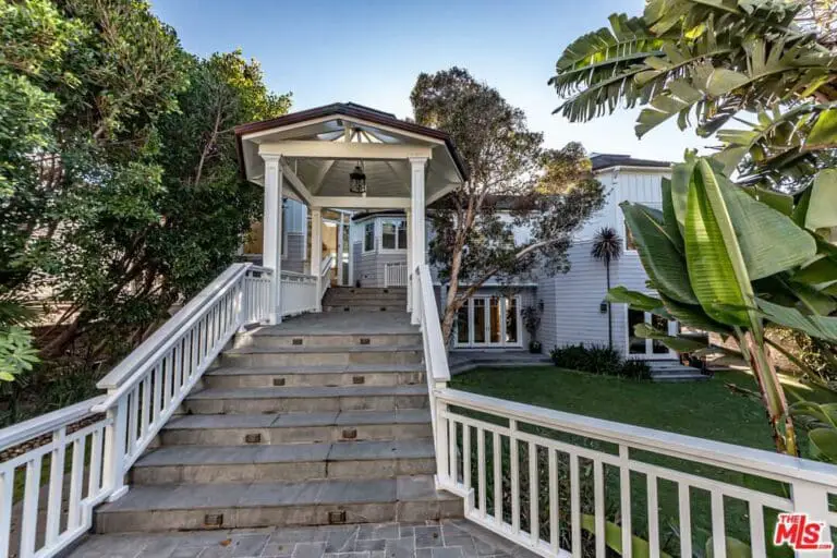 Hannah Montana's House in Malibu: A Peek Inside the Iconic Home