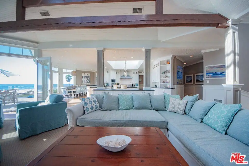 Hannah Montana's House in Malibu: A Peek Inside the Iconic Home