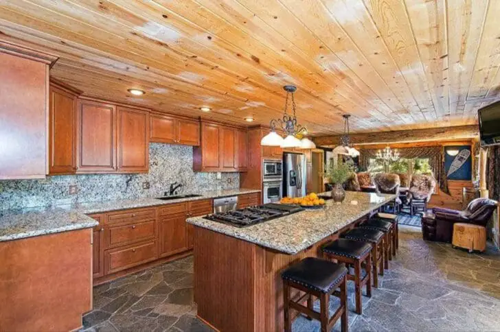 Jeremy Renner’s House: Luxury and Nature in Reno, Nevada