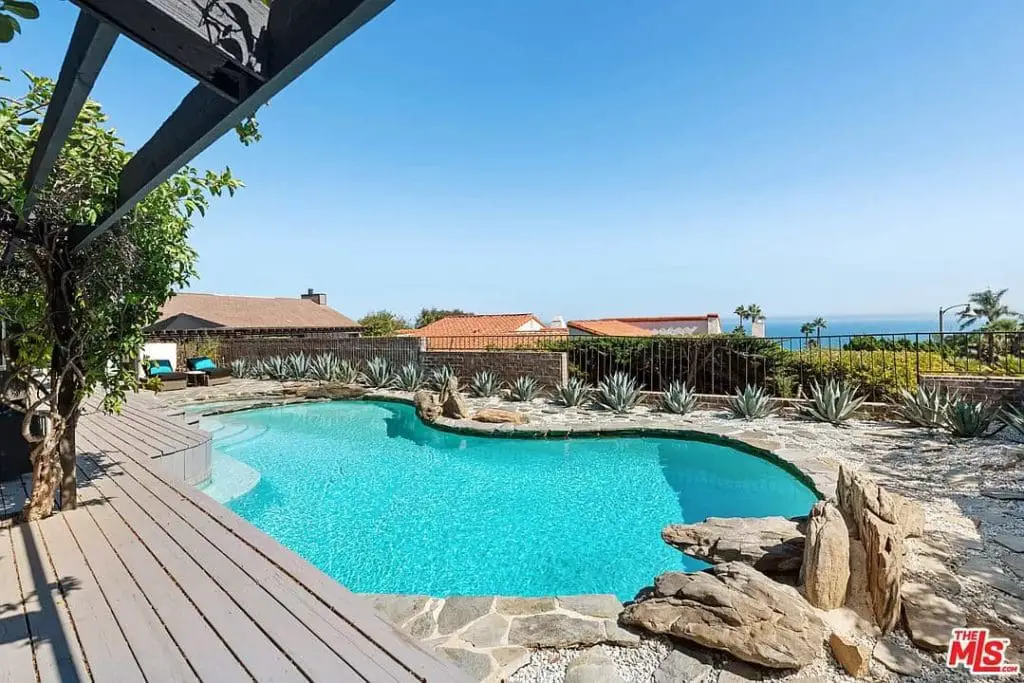 Shannen Doherty's $4.5 Million House: A Malibu Dream Come True