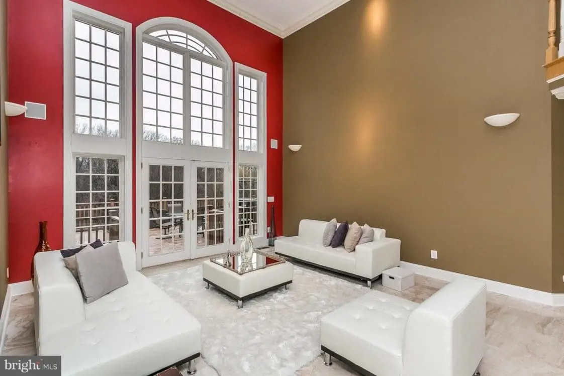 A Peek Inside Lamar Jackson’s $1.3M Estate in Owings Mills