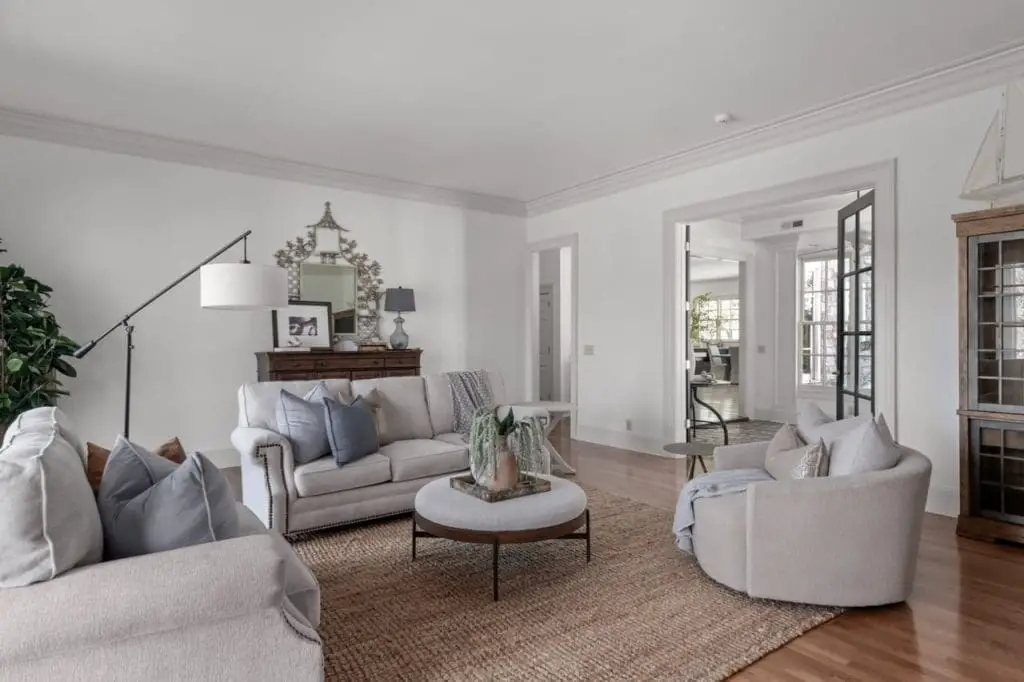 Garth Brooks Sells Brentwood House for $3.34 Million